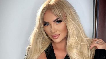 'KrĂłlowe Ĺźycia'. Izabela MacudziĹska pokazaĹa siÄ bez doczepĂłw. Fani w szoku. 'Zjawiskowo'